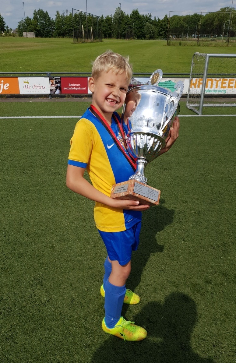 Daan Schut Pupil van de Week » sv Blauw Geel '38 / JUMBO - sv Blauw ...